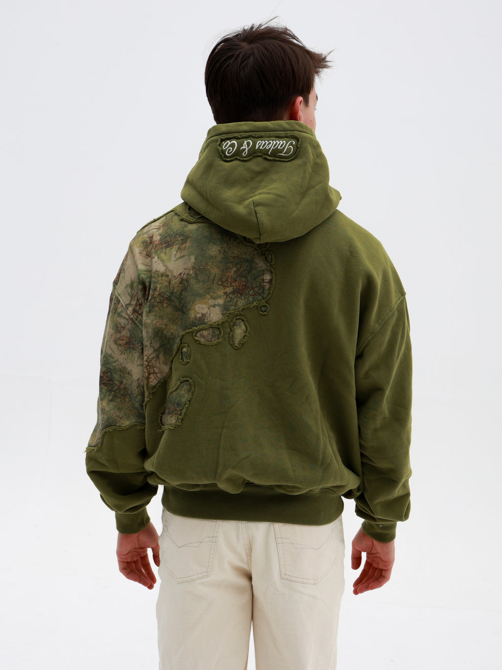 The Grounded Hoodie – TADEAS.CO